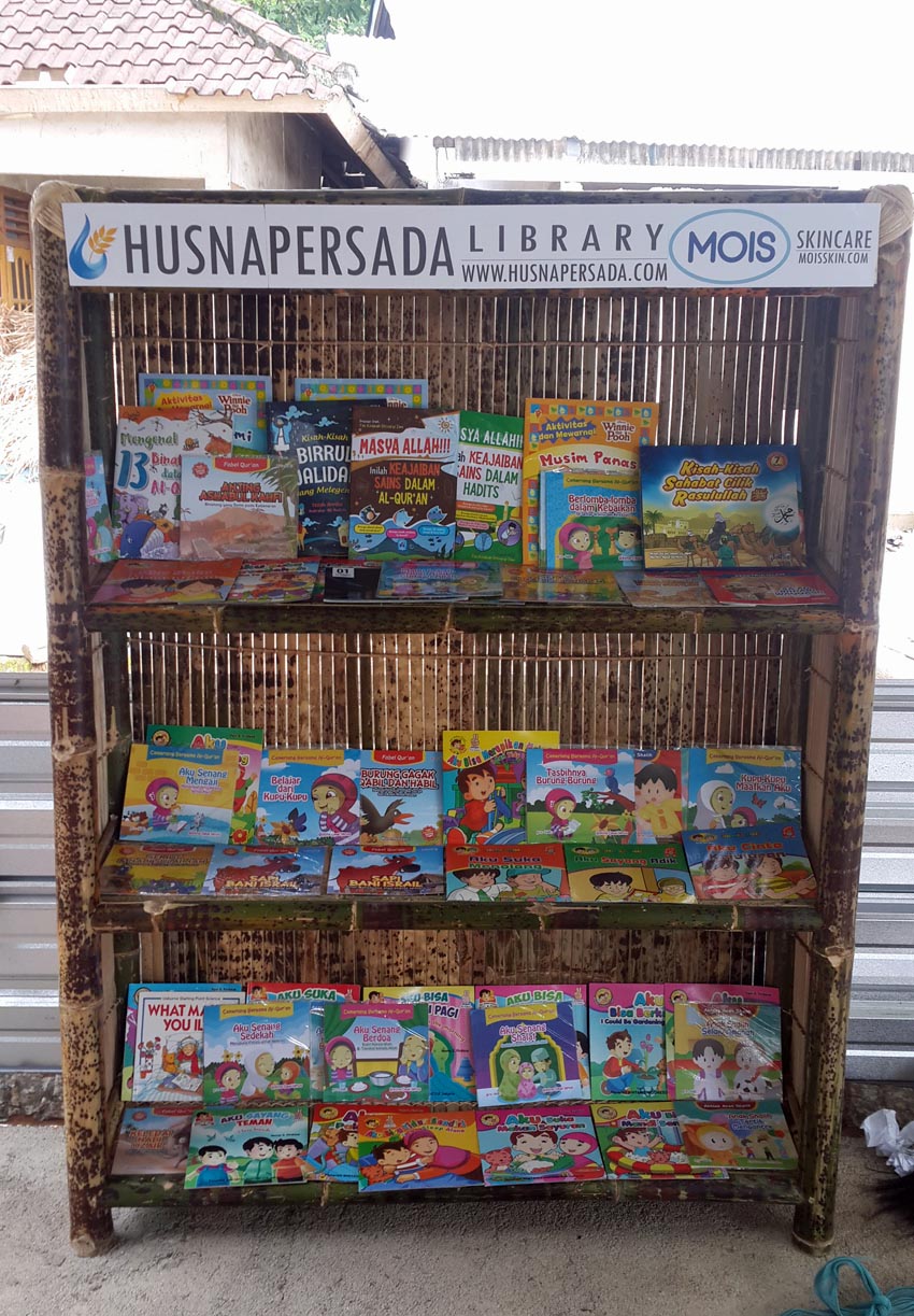 Walking Library Husna Persada